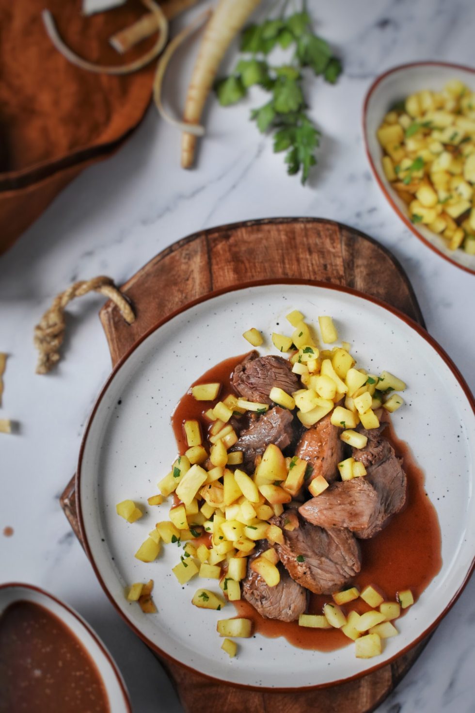 Everzwijnsteak met rode port vijgensaus - LizzyLizzBlog